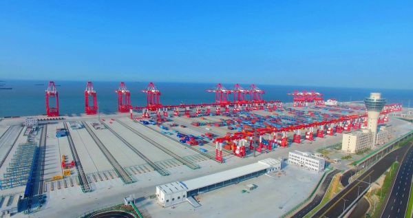 Shanghai Port breaks new container volume record n August - Company News